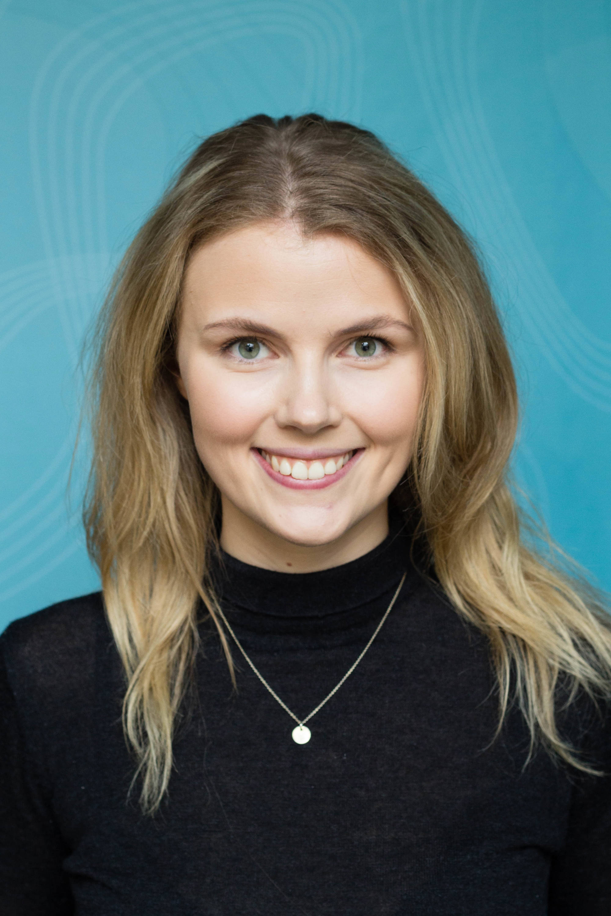 Vilde Bergstad Larsen Successfully Defends Master's Thesis – Peace ...